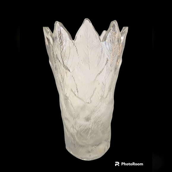 Mikasa | Accents | Mikasa Rain Forest Crystal Leaf Design 25 Vase Nwt ...